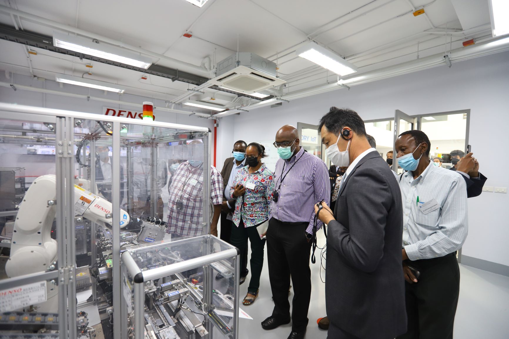 SIMTec เปิดบ้านต้อนรับเอกอัครราชทูตกัมพูชาประจำประเทศไทยเข้าเยี่ยมชม SIMTec Learning Factory ...