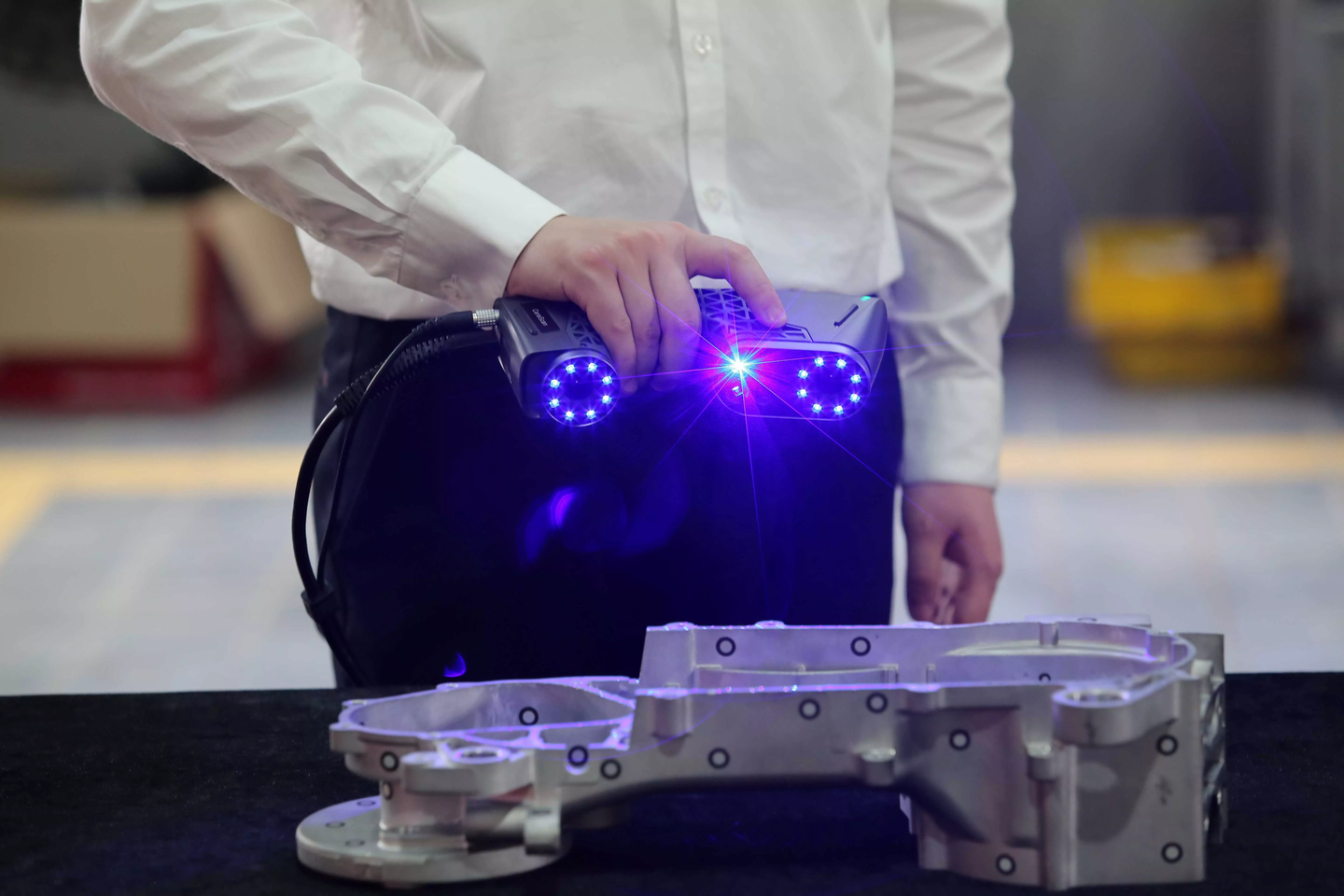 เครื่องมือวัดสแกนสามมิติรุ่นใหม่ รองรับการวัดได้หลากหลาย ( measurement ...